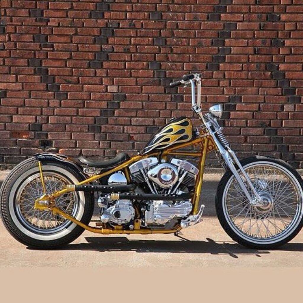 A 72 Shovelhead top with a 53 Panhead bottom bobber | Minds